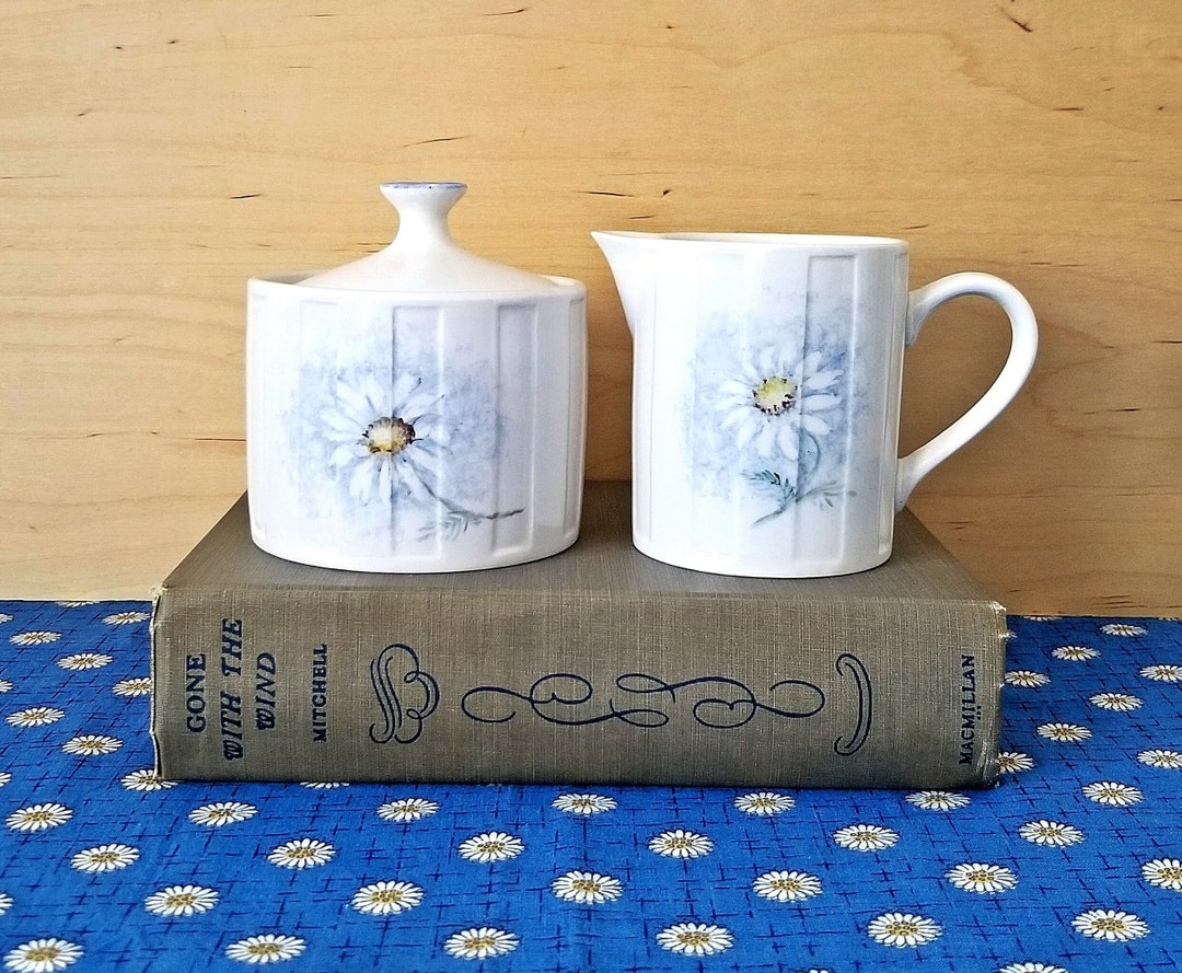 Daisy Sugar & Creamer Set - Symphony by Oneida - Floral Design Lidded ...