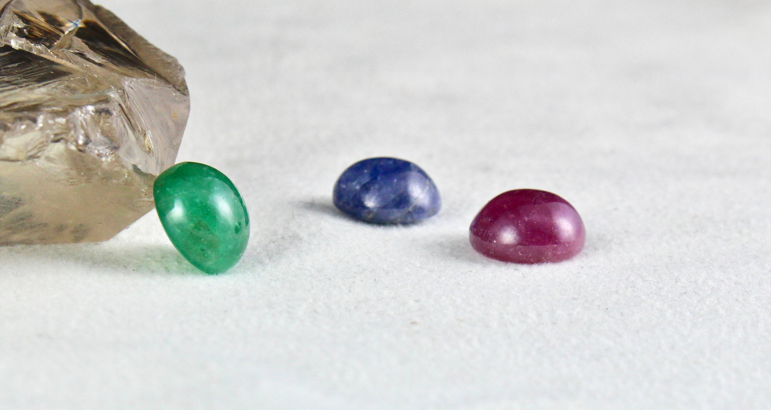 Fine Natural RUBIES EMERALD Blue SAPPHIRE Cabochon Round 14mm 41 Carats ...