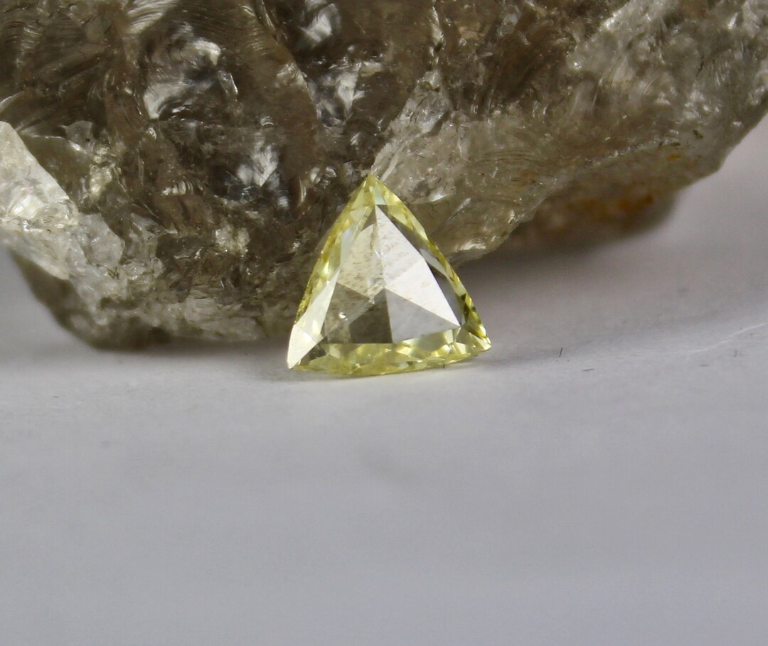 Best 0.98 Carats NATURAL Yellow Rose Cut DIAMOND Triangle Shape ...