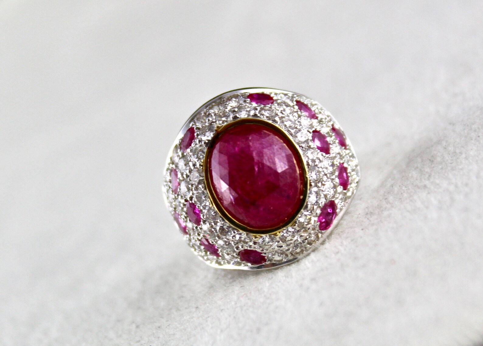 Natural Unheated Burmese RUBY 5.6O Carats Cabochon DIAMOND Ladies Ring ...
