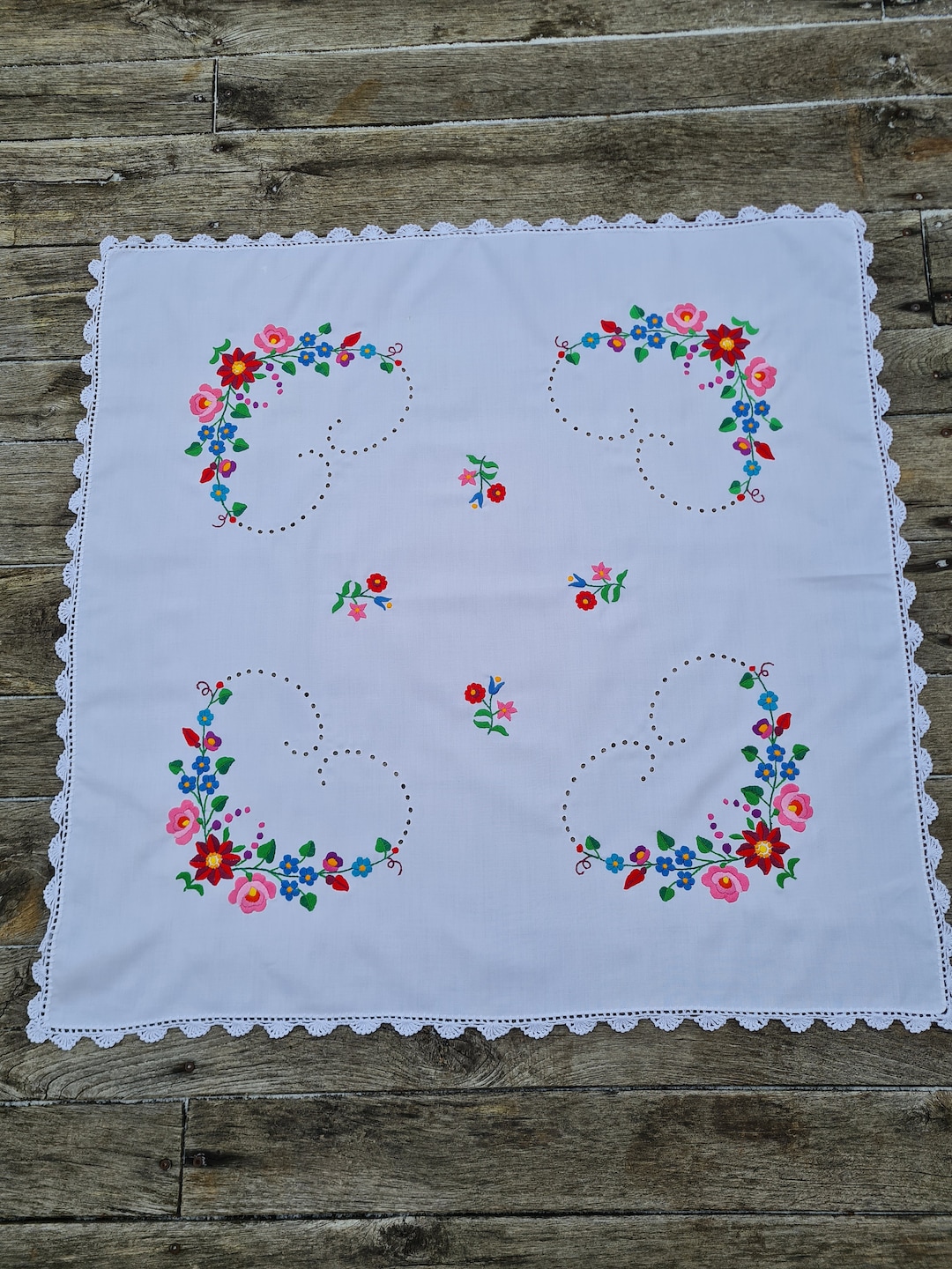 Large Vintage Tablecloth With Multicolor Floral Design,hand Embroidery ...
