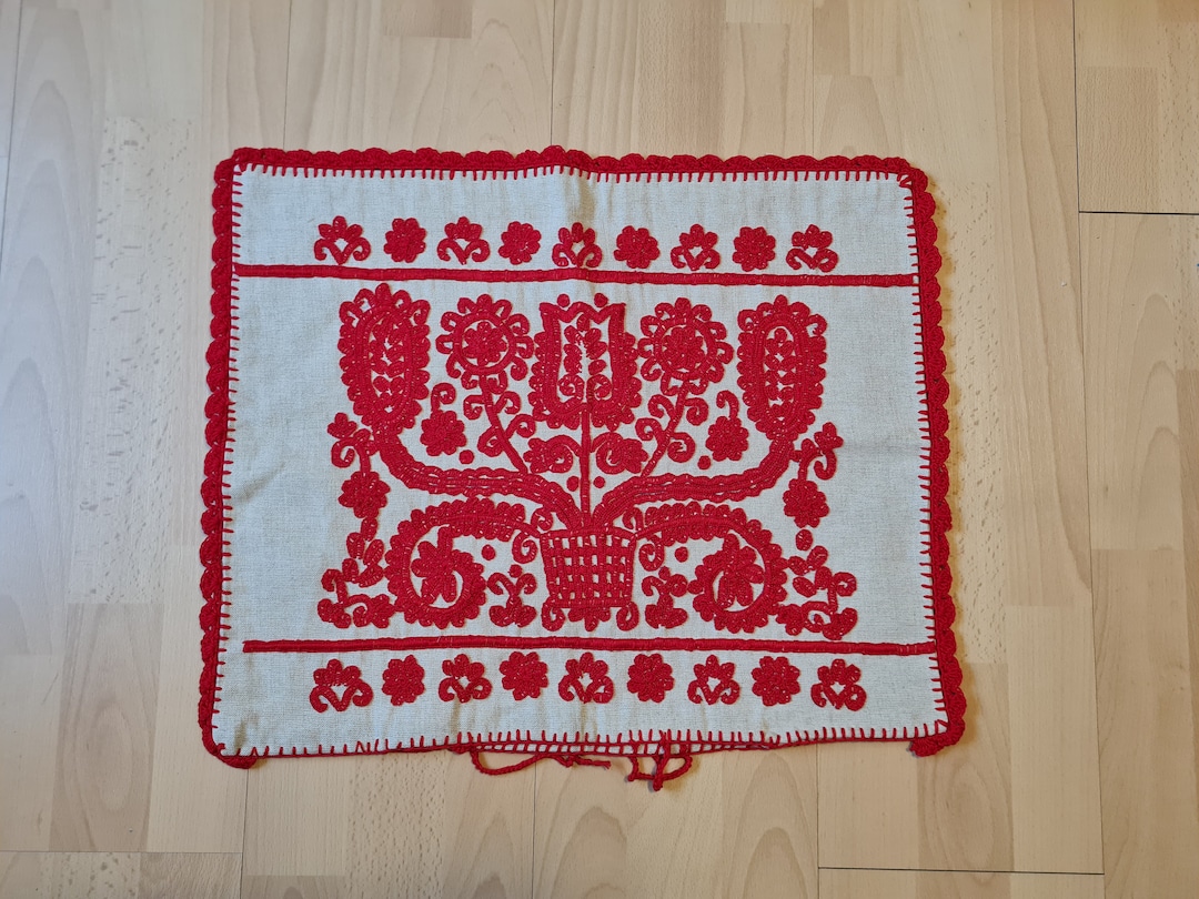 Vintage Folk Hand Embroidered Hungarian Kalotaszeg Irasos Floral Linen ...