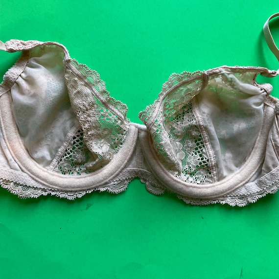 VICTORIA'S SECRET Bra 34C / Seamed Unlined Semi-Sheer… - Gem