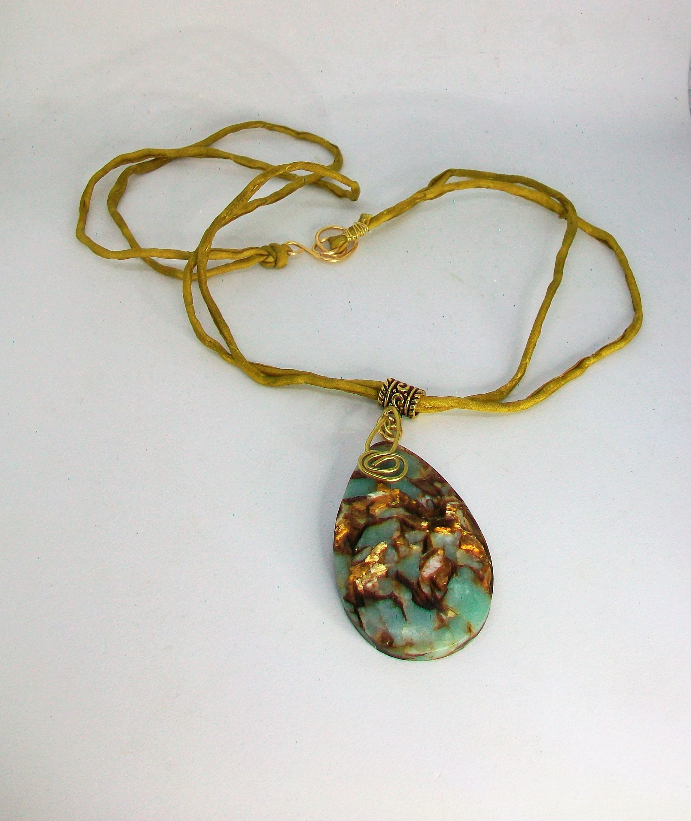 Pendant Necklace, Gold Copper Bornite, Drop-shaped and With Two-strand ...