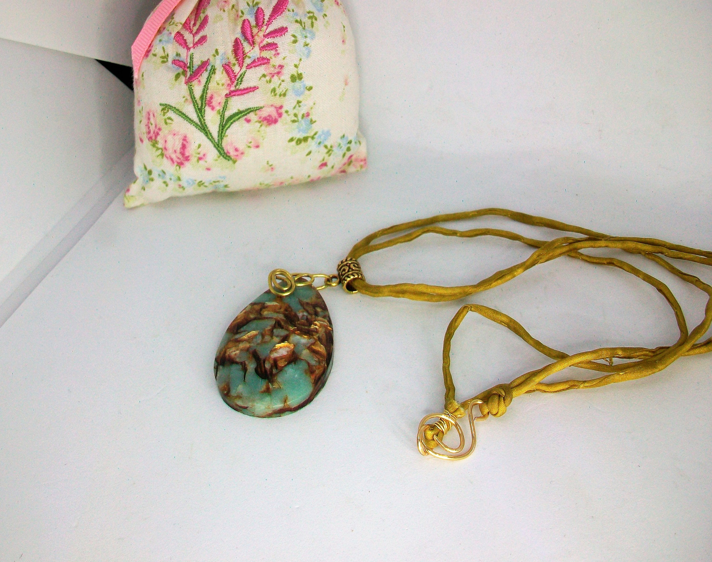 Pendant Necklace, Gold Copper Bornite, Drop-shaped and With Two-strand ...