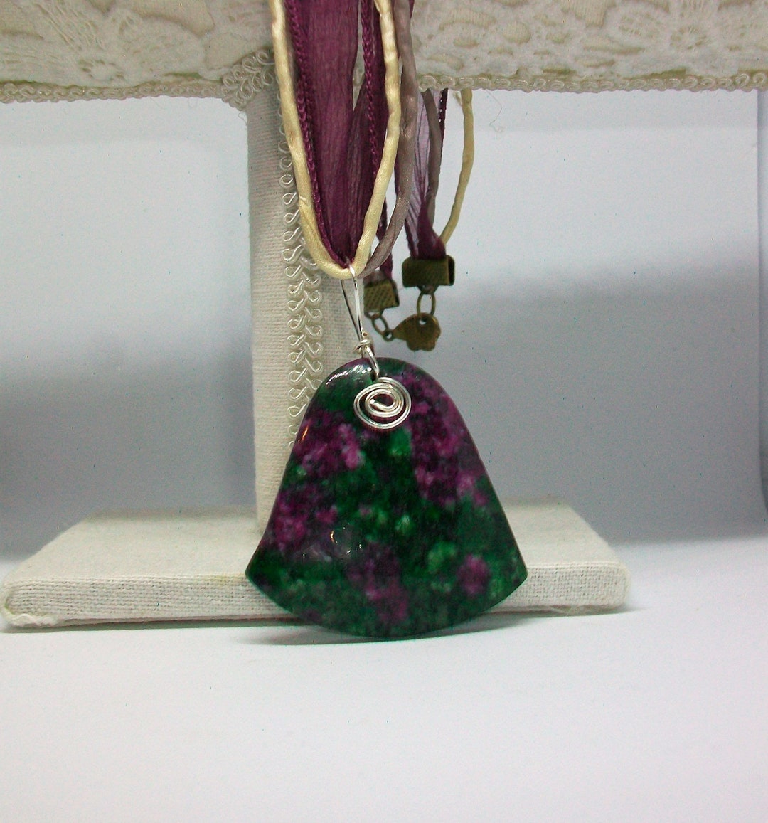 Ruby Fuchsite Pendant Necklace, Handmade, 46 Cm - Etsy