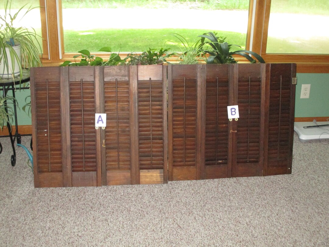 Wood Shutter Set,4 Louvered Interior Shutter Panels,merchandise Display ...