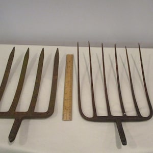 2 Salvage Garden Fork Heads,pitch Fork,hay Fork,rusty Salvage Metal ...