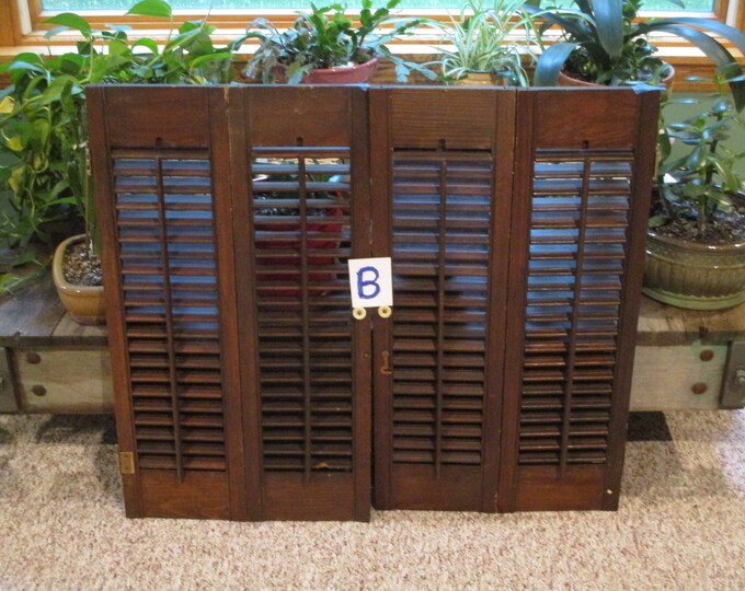 Wood Shutter Set,4 Louvered Interior Shutter Panels,merchandise Display ...