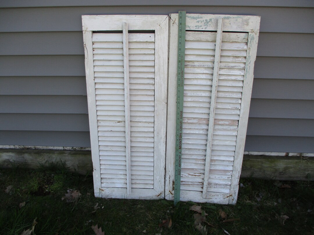 Wood Louvered Shutters,merchandise Display,wood Shutters,craft Display ...