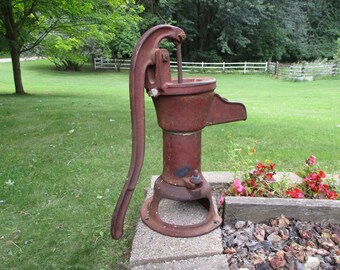 Antique Hand Pump,old Water Pump,rusty Pitcher Pump,davey Cast Iron ...
