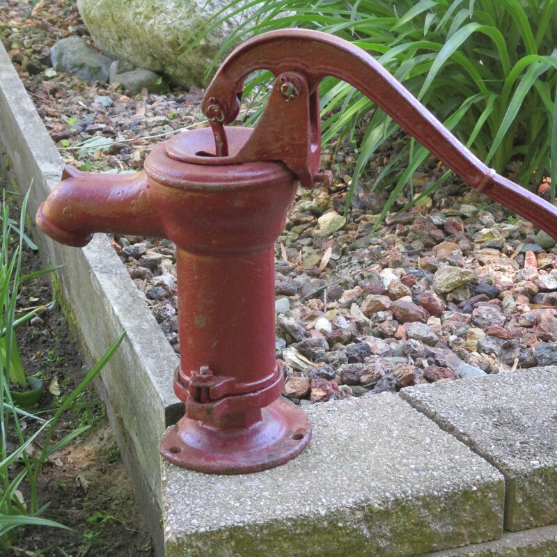 Antique Hand Water Pump - Etsy