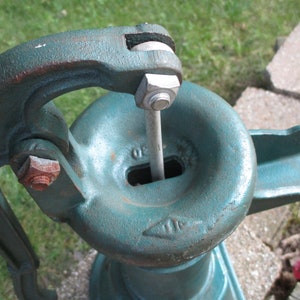 Antique Hand Pump,green Water Pump,pitcher Pump,cast Iron Hand Pump ...