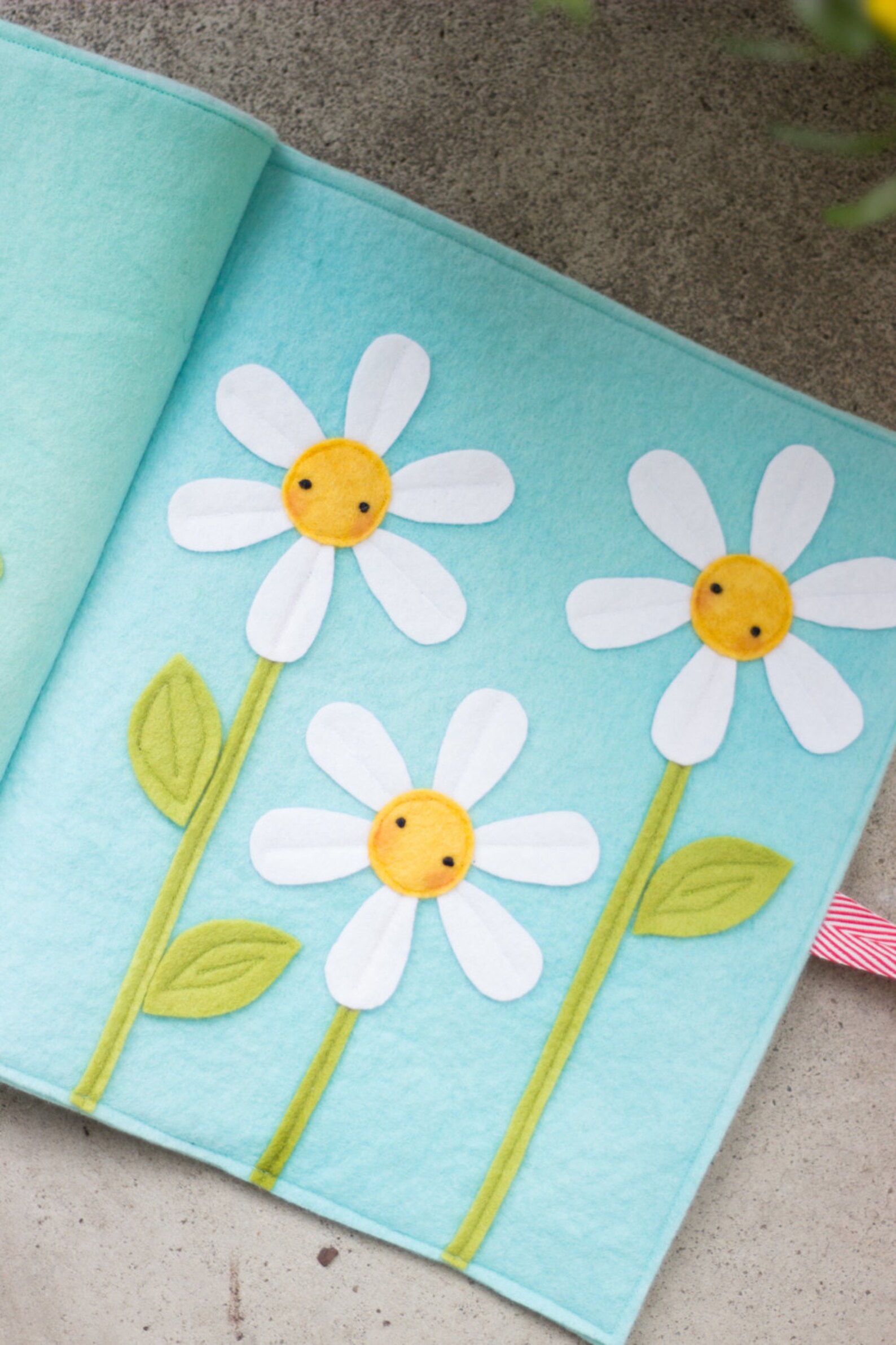 PDF Pattern 'Rabbit's Garden' Felt Book / | Etsy