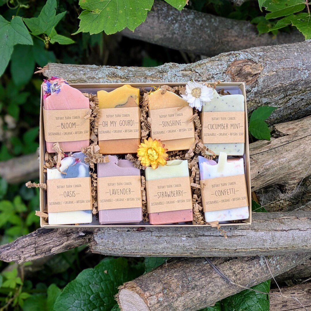 Rainbow Soap Gift Set: 8 Multicoloured Handmade Soaps. Self-love Pride ...