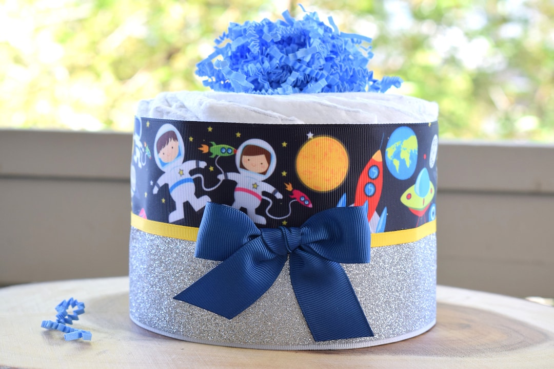 Astronaut Mini Diaper Cake Baby Shower, Space Baby Shower Centerpieces ...
