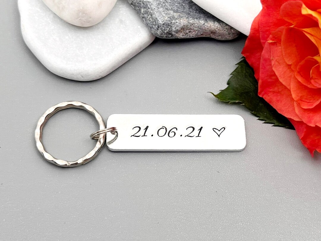Couples Keyring Personalised Special Date Keyring - Etsy