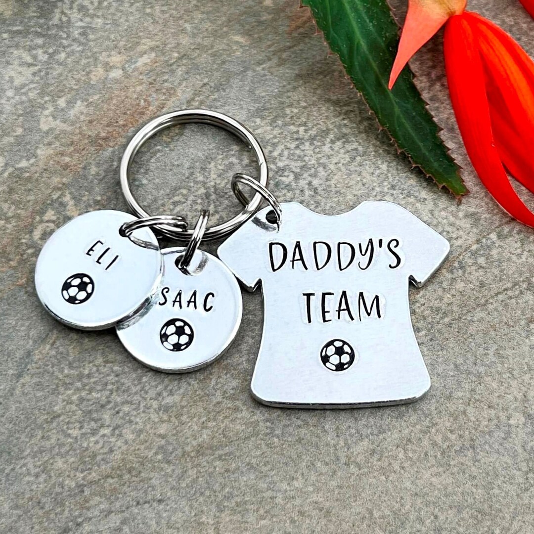 Daddy Gift, Daddy's Team, Football Player Lover Keyring, Grandad ...