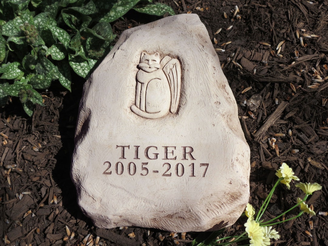 Pet Memorial Stone Sculpture, Pet Stone Memorial, Engraved Stone ...