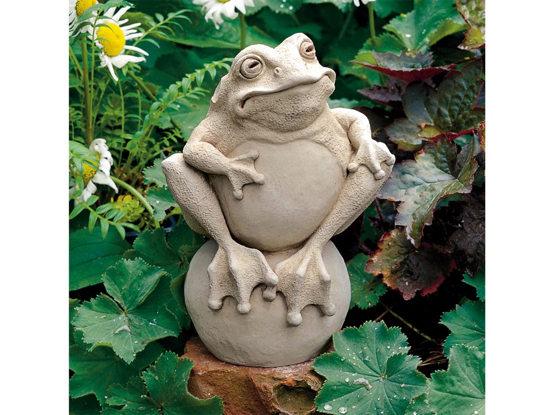 Frog Statue for Home & Garden, Frog Art Sculpture, Frog Home Decor ...