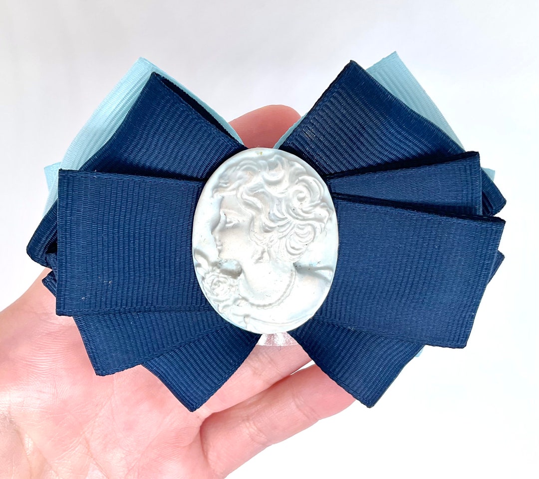 Broche bleu indigo bleu arc, broche ruban, broche chemise, broche col ...