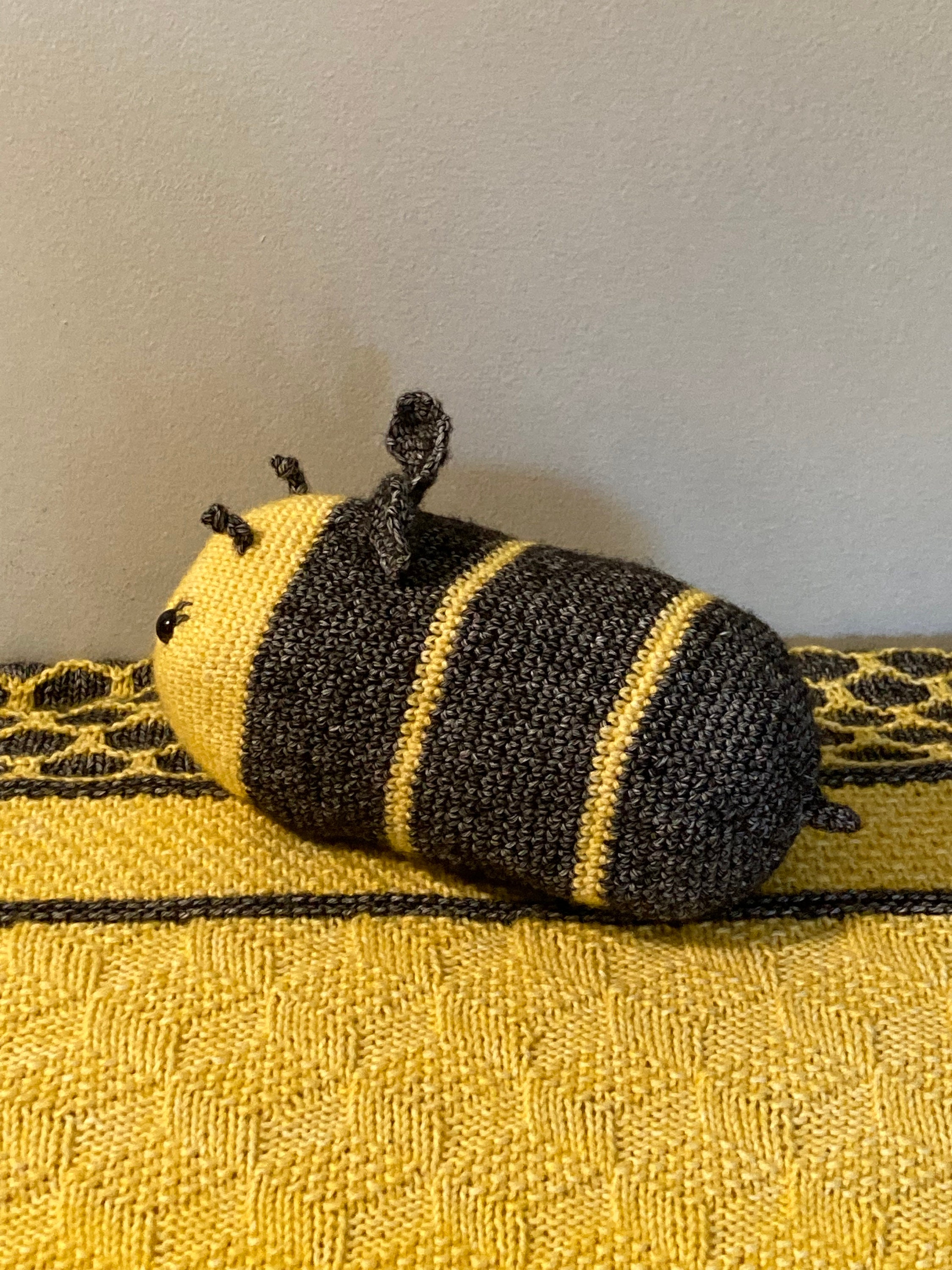 CROCHET PATTERN Bee Stuffy Pattern Bee Stuffed Toy Bee | Etsy