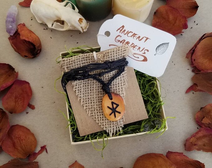 Love Binding Rune, Carved Avocado Stone, Rune Necklace, Gifts for Him ...