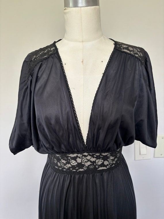 Black OLGA Long Nightgown Vintage Lingerie Large - Gem