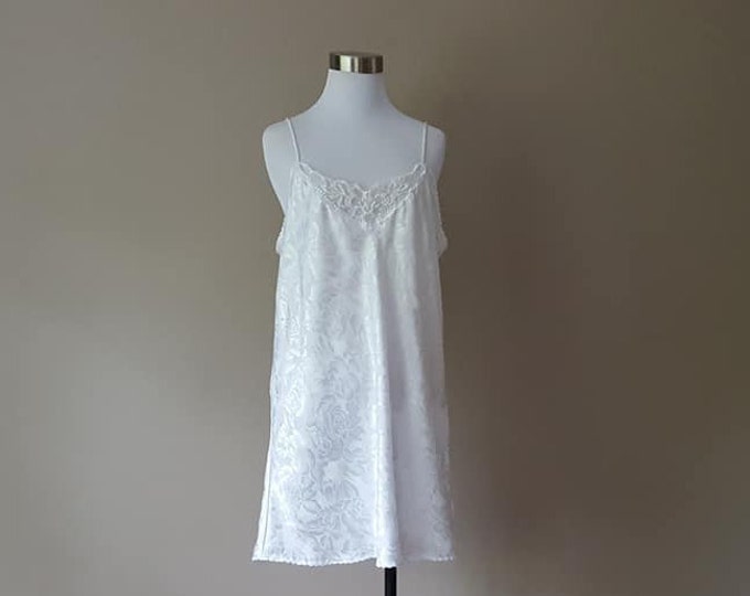 Chemise Medium White Jacquard Fabric No Tags Bridal Beaded Front ...