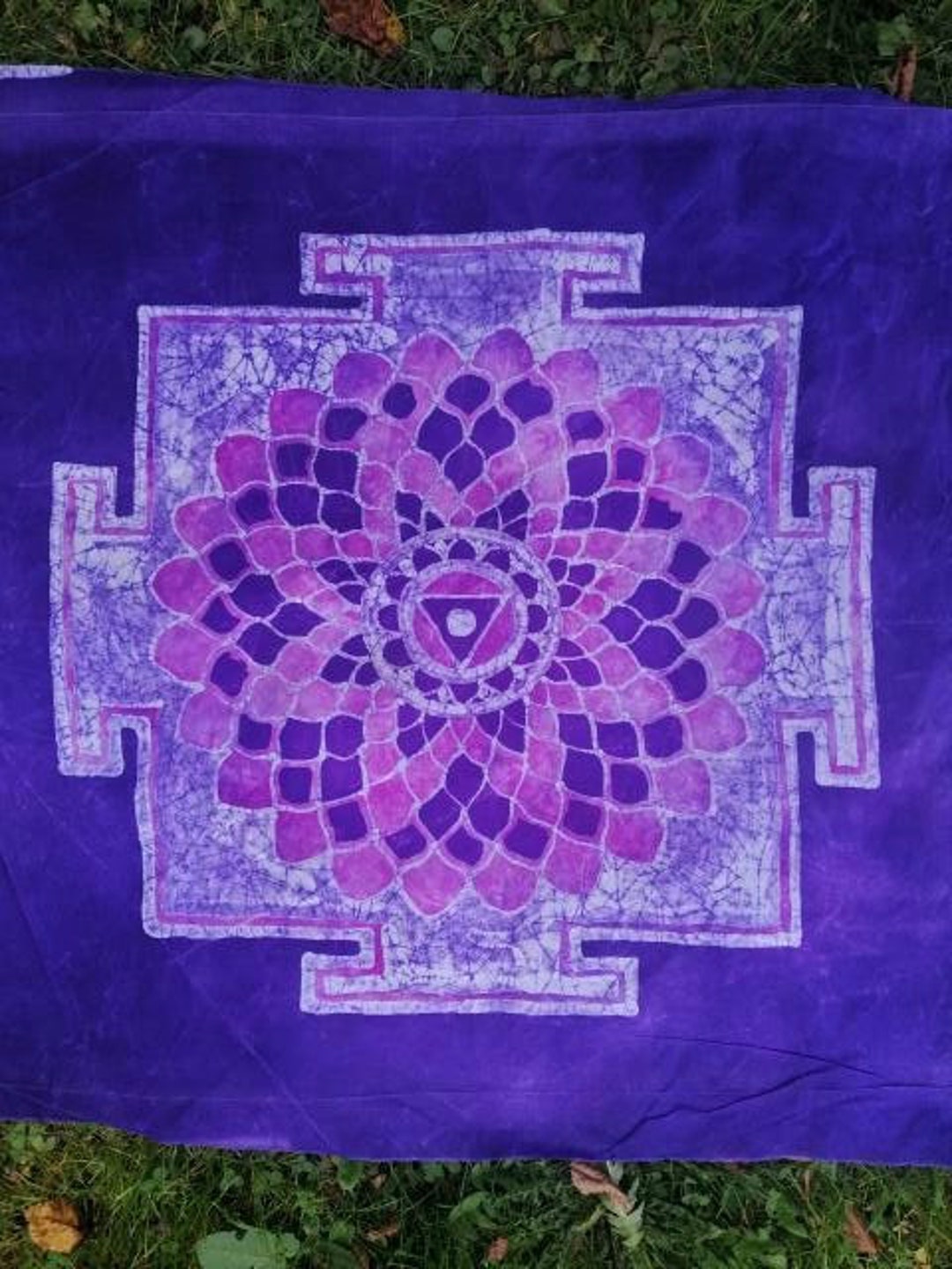 Batik Crown Chakra Yantra Hand-dyed Wax Batik Chakrayantra Spiritual ...