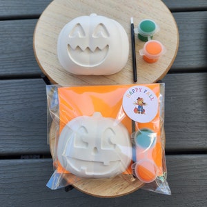 Kids Halloween Plaster Paint Kits, Kids Paint Kits, Birthday Party ...