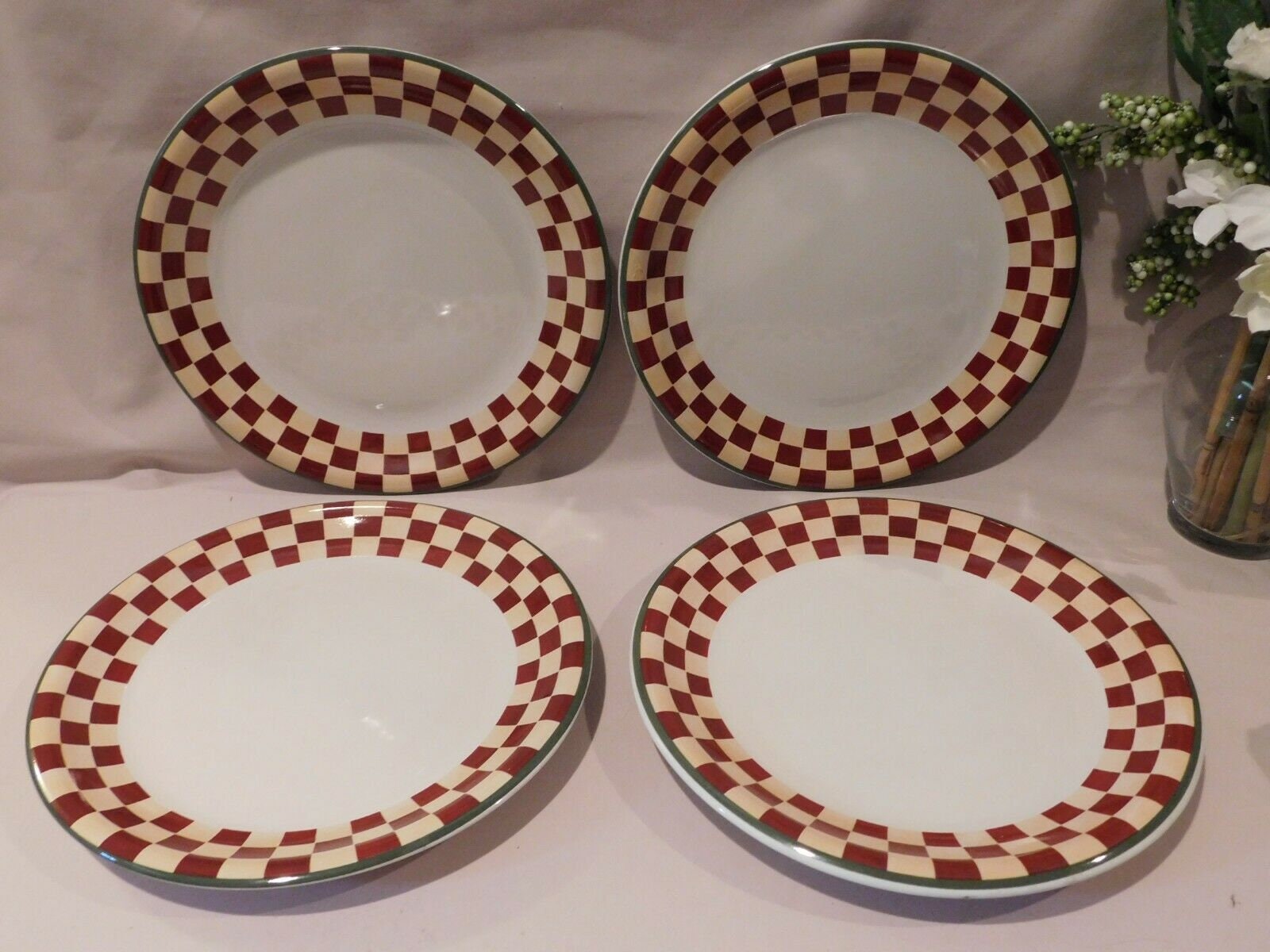 16 Pc Debbie Mumm Folk Art Santas Dinnerware Service for 4 Dinner Salad ...