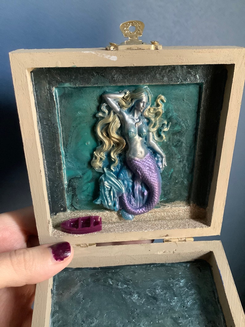 ON SALE Resin Siren Mermaid Jewelry Keepsake Box With Resin - Etsy