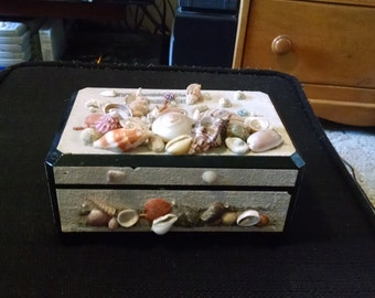 Folk art jewelry | Etsy