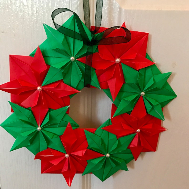 Christmas Origami Flower Wreath - Etsy UK