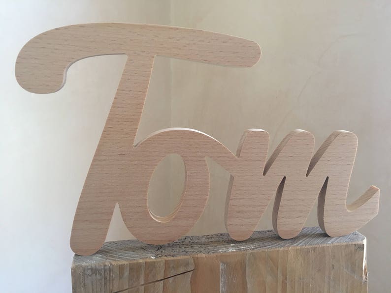 Tom Name aus Holz / Holzschriftzug / Schriftzug aus Holz / individuell ...