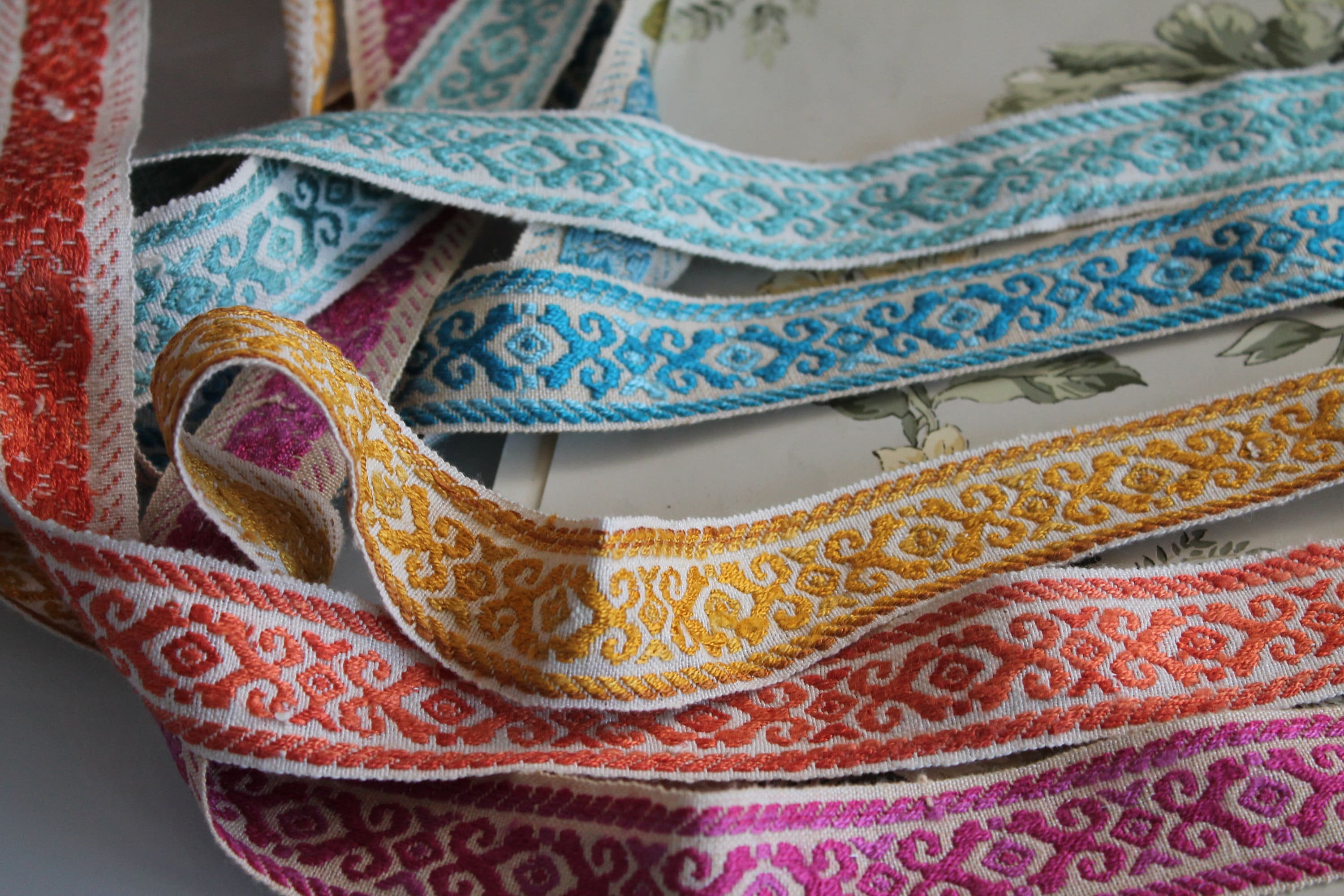 Medieval Tricolor Jacquard Braid With Geometric Patterns, Width 35 Mm ...