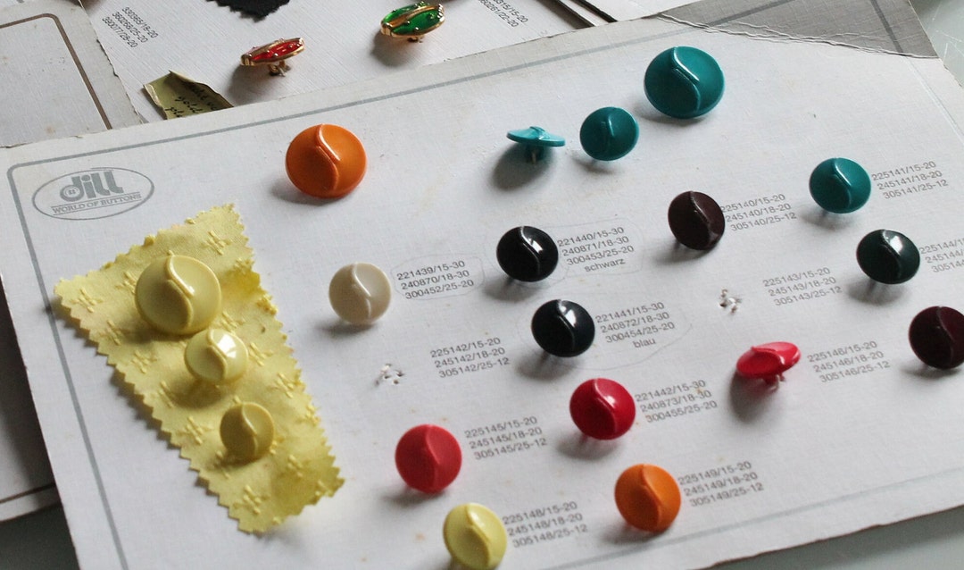 Vintage French Buttons, Vintage Salesman Button Sample Sheet, 3473 - Etsy