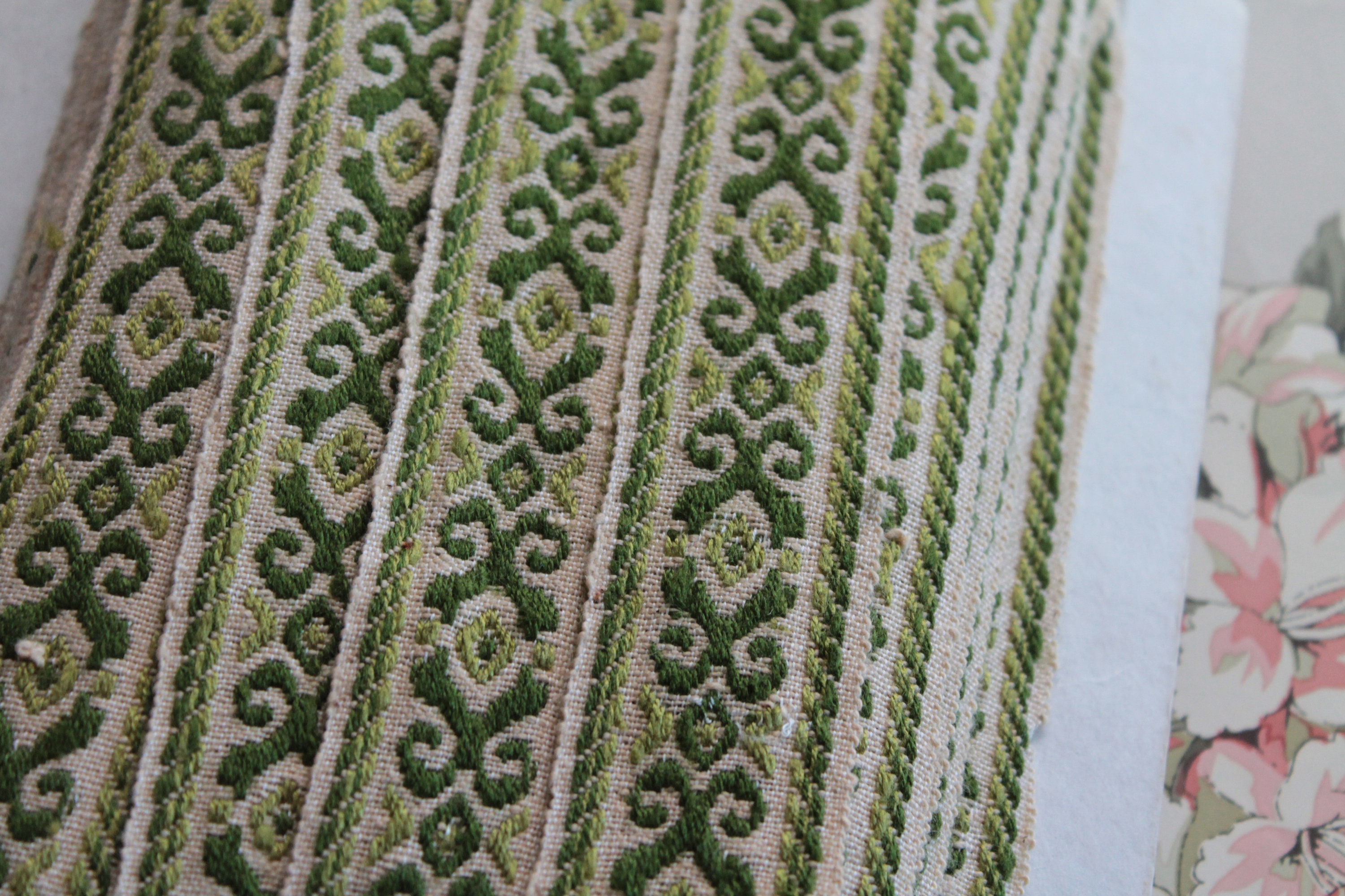 Medieval Tricolor Jacquard Braid With Geometric Patterns, Width 35 Mm ...