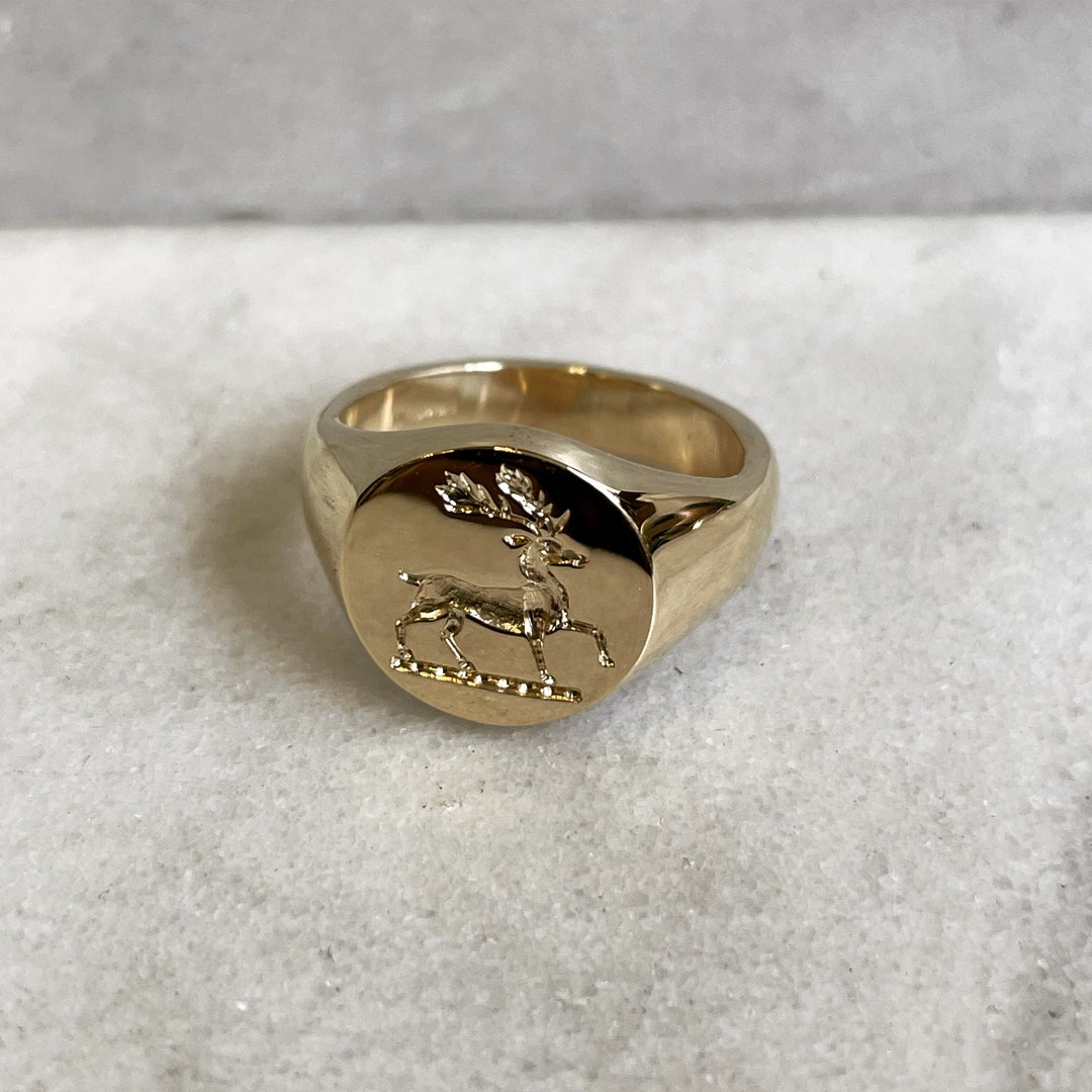 Custom Hand-engraved Crest Signet Ring – Recycled 9ct Yellow Gold ...