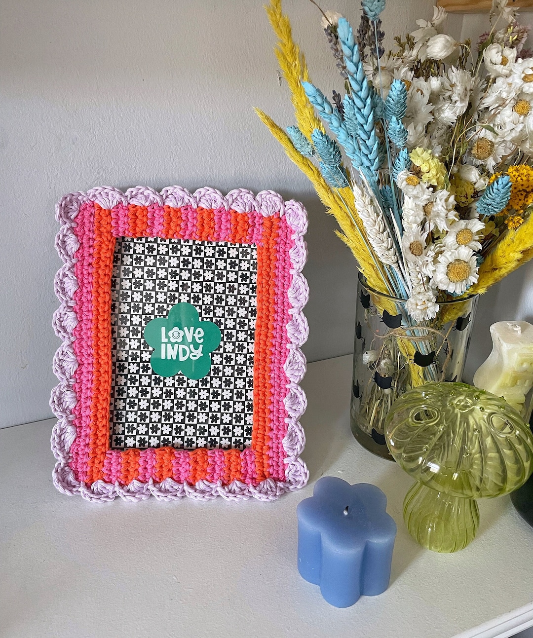 Crochet Frame, Striped Picture Frame, Scallop Boarder Frame, Dopamine ...