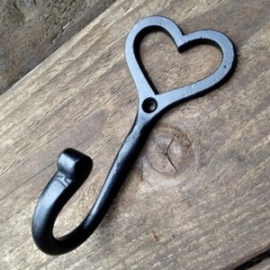 5 X Hand Made Heart Hook Shaker Love Wrought Iron Coat Hooks Vintage ...