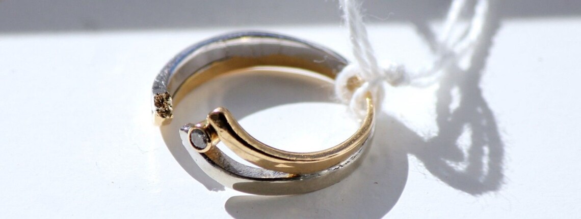 Vintage blanco y amarillo sólido 19.2K oro COMPROMISO Anillo 19.2K con ...