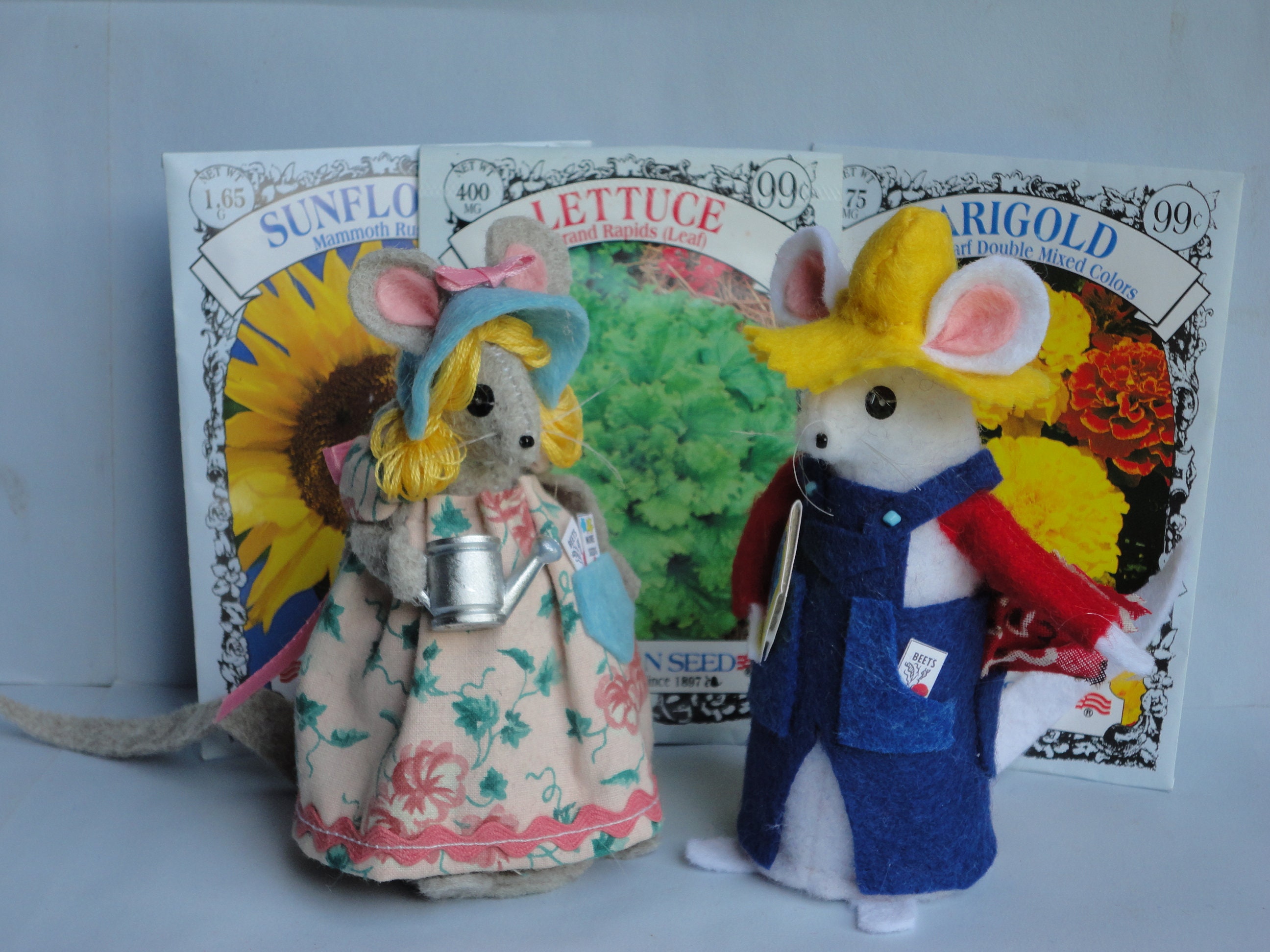 Felt Mouse Pair, Farmer Mouse and His Farmer Wife, Gardening Mice - Etsy