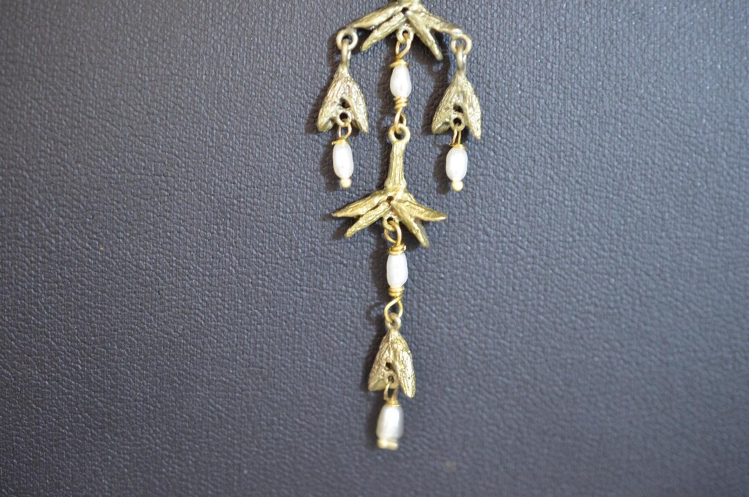 Michael Michaud Burning Bush Pod Pendant Necklace - 16" Adj. - Etsy