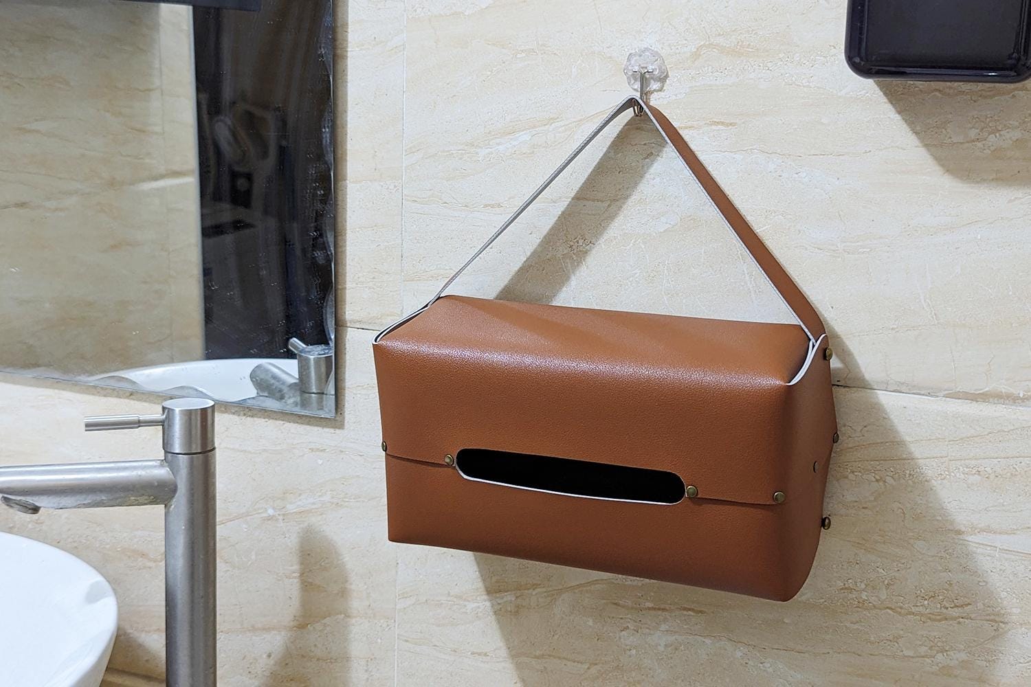 Hanging Tissue Box Holder With Detachable Straps, Decorative PU Leather ...