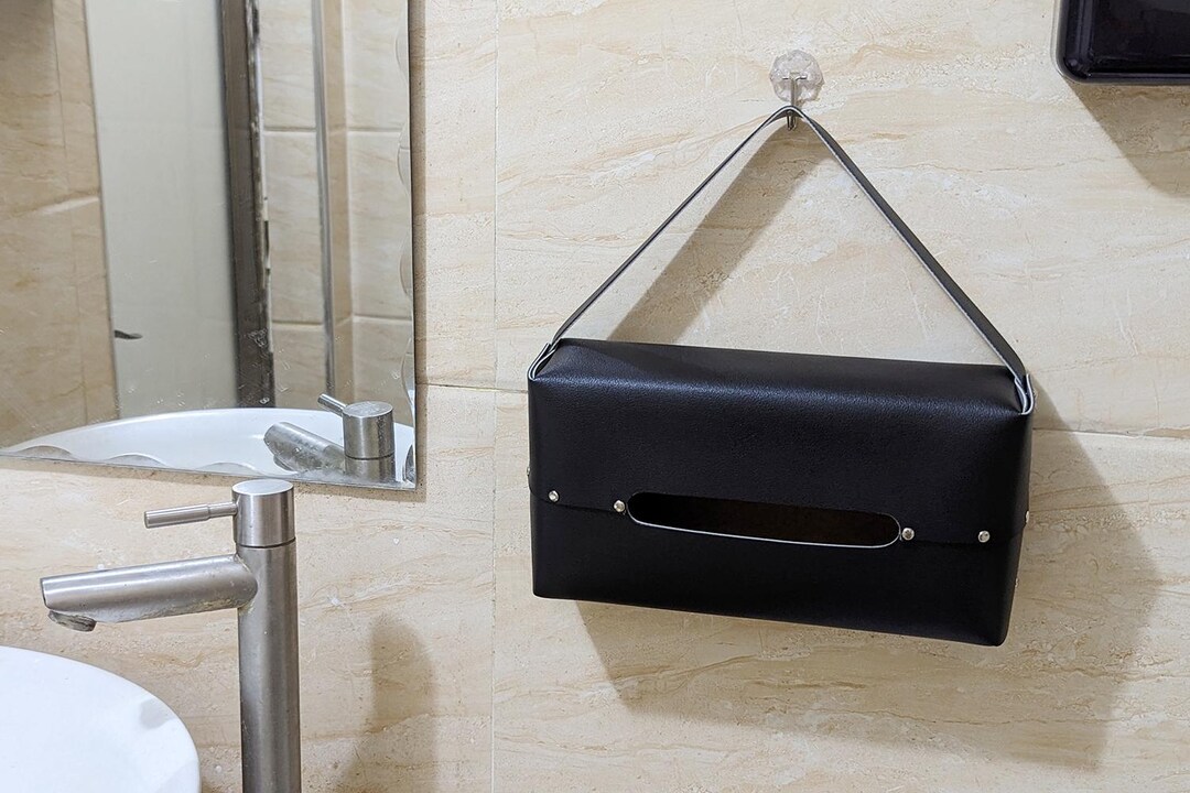 Hanging Tissue Box Holder With Detachable Straps, Decorative PU Leather ...