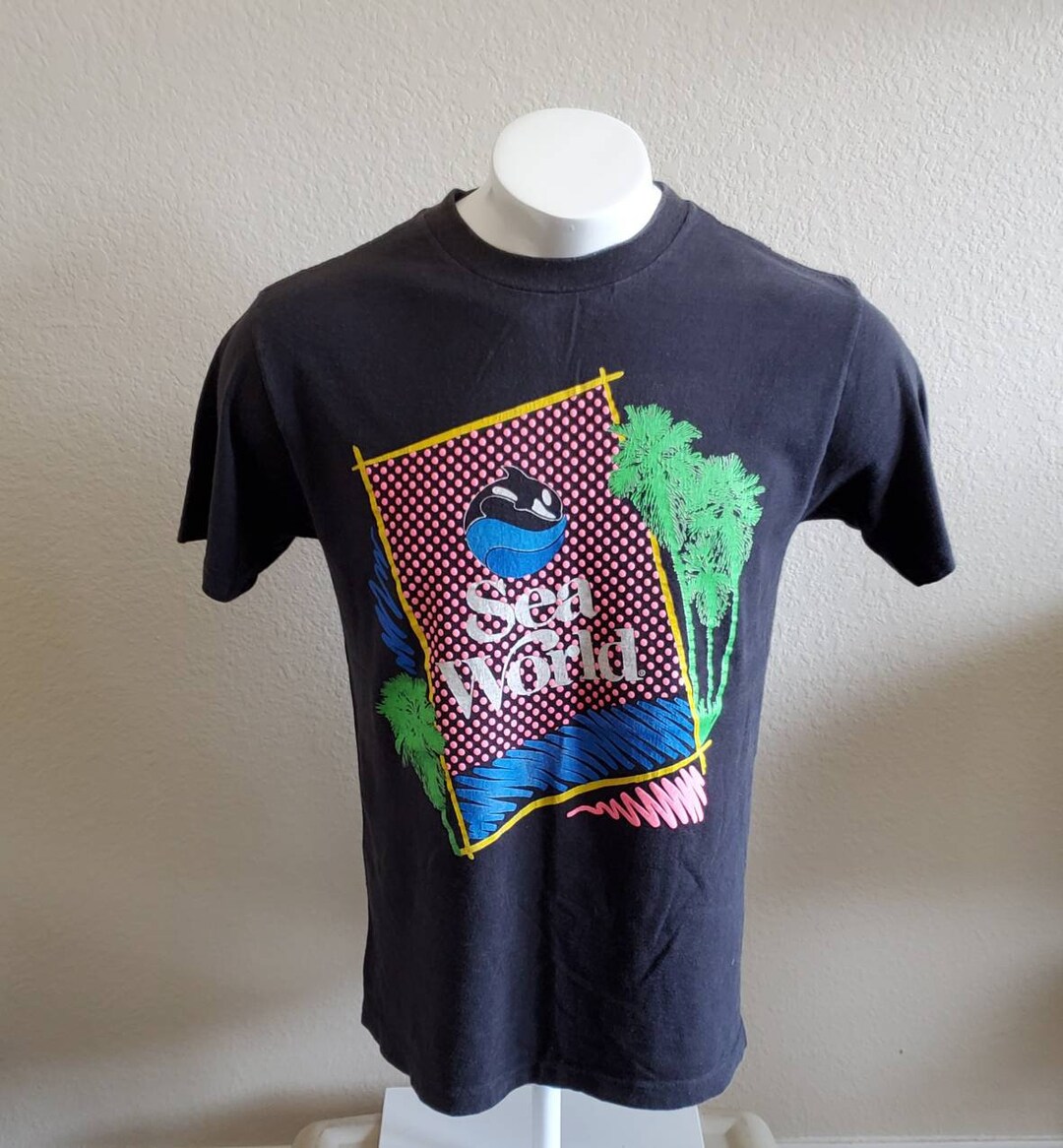 Vtg 80s Sea World Amusement Park Shamu Bright Colorful Neon Ocean Beach ...