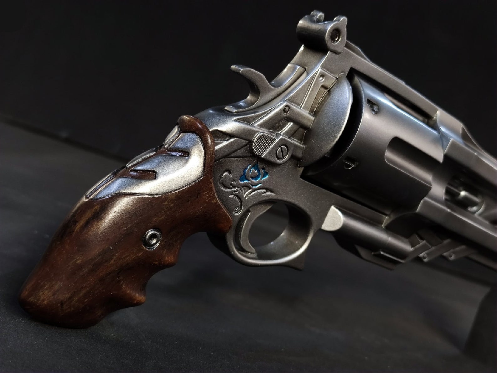 Blue Rose Nero Revolver inspirado en Devil may Cry | Etsy