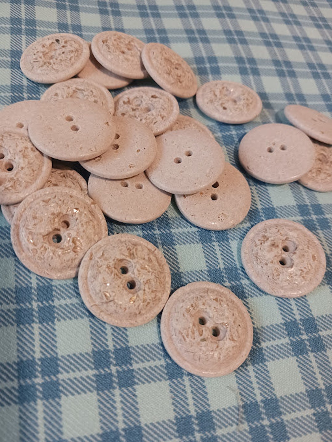 Plastic 2 Hole 40 Ligne Gray White Button Stone Look in Lots a of 12 ...